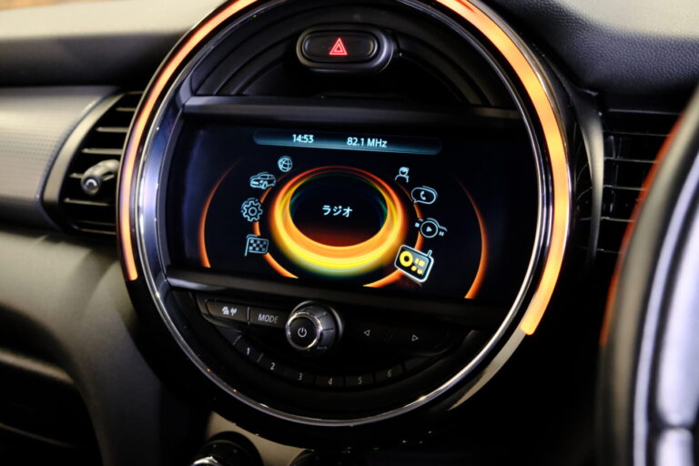 【MINI COOPER】F55 ラピスラグジュアリーブルー|MINI GARAGE PARADOX