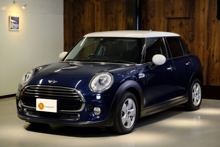 【MINI COOPER】F55 ラピスラグジュアリーブルー|MINI GARAGE PARADOX