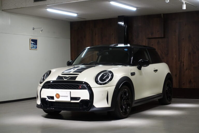 【MINI COOPER S】F56 ペッパーホワイト|MINI GARAGE PARADOX