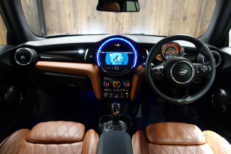 【MINI COOPER S】F57 エニグマティックブラック|MINI GARAGE PARADOX