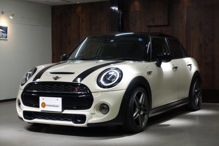 【MINI COOPER S】F55 ペッパーホワイト|MINI GARAGE PARADOX