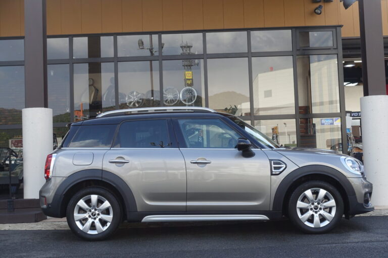 【MINI COOPER D】F60 メルティングシルバー|MINI GARAGE PARADOX