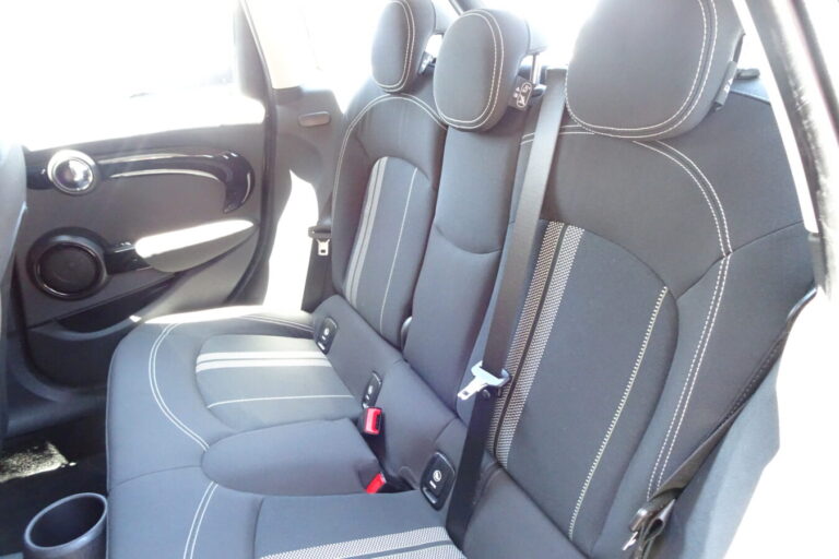 【MINI COOPER S】F55 エニグマティックブラック | MINI GARAGE PARADOX