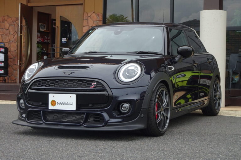 【MINI COOPER S】F55 エニグマティックブラック | MINI GARAGE PARADOX