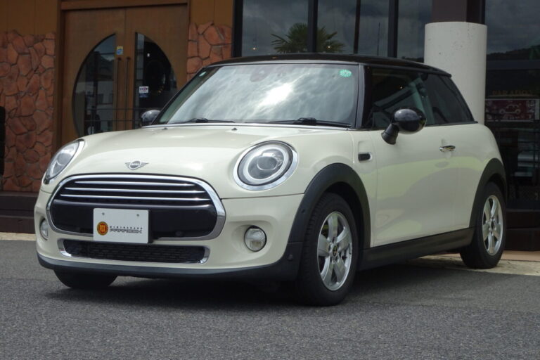 【MINI COOPER D】F56 ペッパーホワイト | MINI GARAGE PARADOX