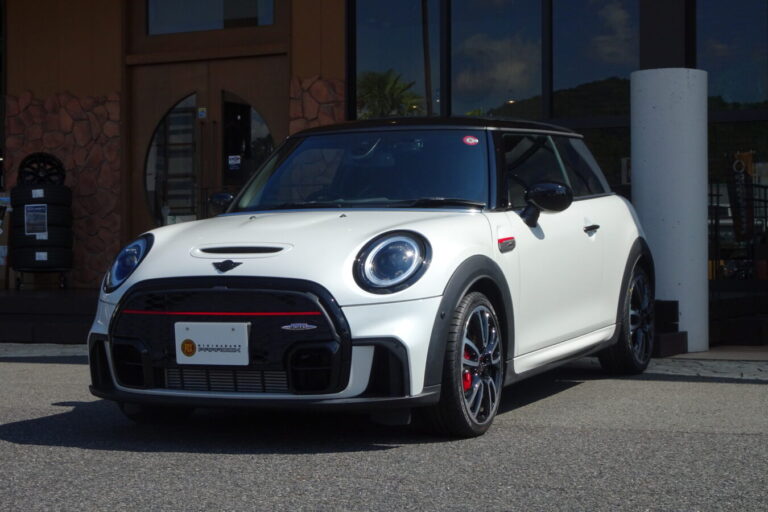 【MNI JCW】F56 ナノクホワイト | MINI GARAGE PARADOX