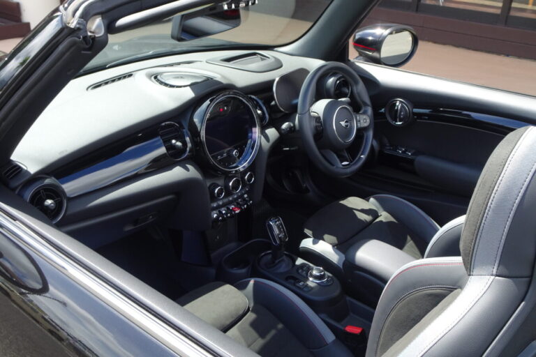 【MNI JCW】F57 ミッドナイトブラック | MINI GARAGE PARADOX