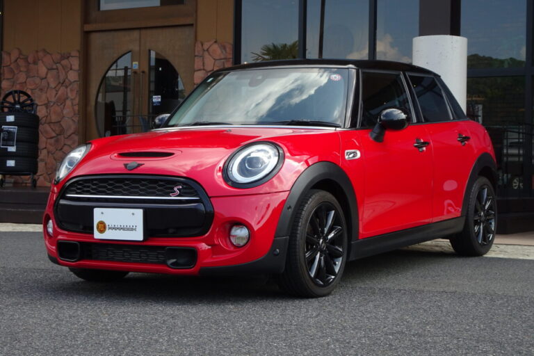 【MINI COOPER S】F55 チリレッド | MINI GARAGE PARADOX