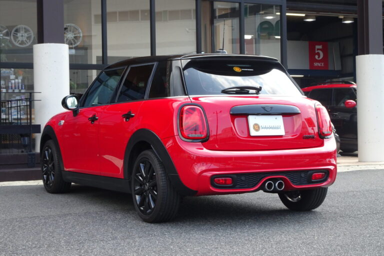 【MINI COOPER S】F55 チリレッド | MINI GARAGE PARADOX