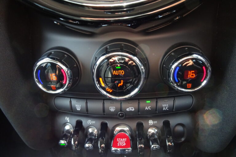 【MINI COOPER S】F55 チリレッド | MINI GARAGE PARADOX