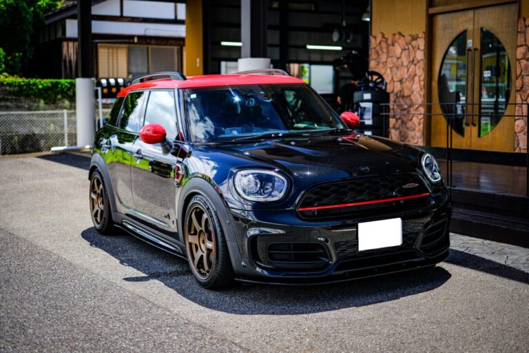 【MINI Cooper カスタム】F60 JCW | MINI GARAGE PARADOX