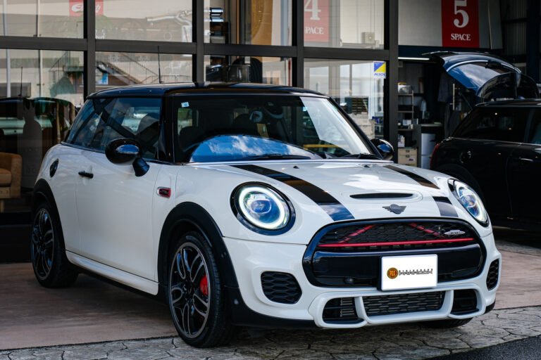 【MINI JCW】F56 ペッパーホワイト | MINI GARAGE PARADOX
