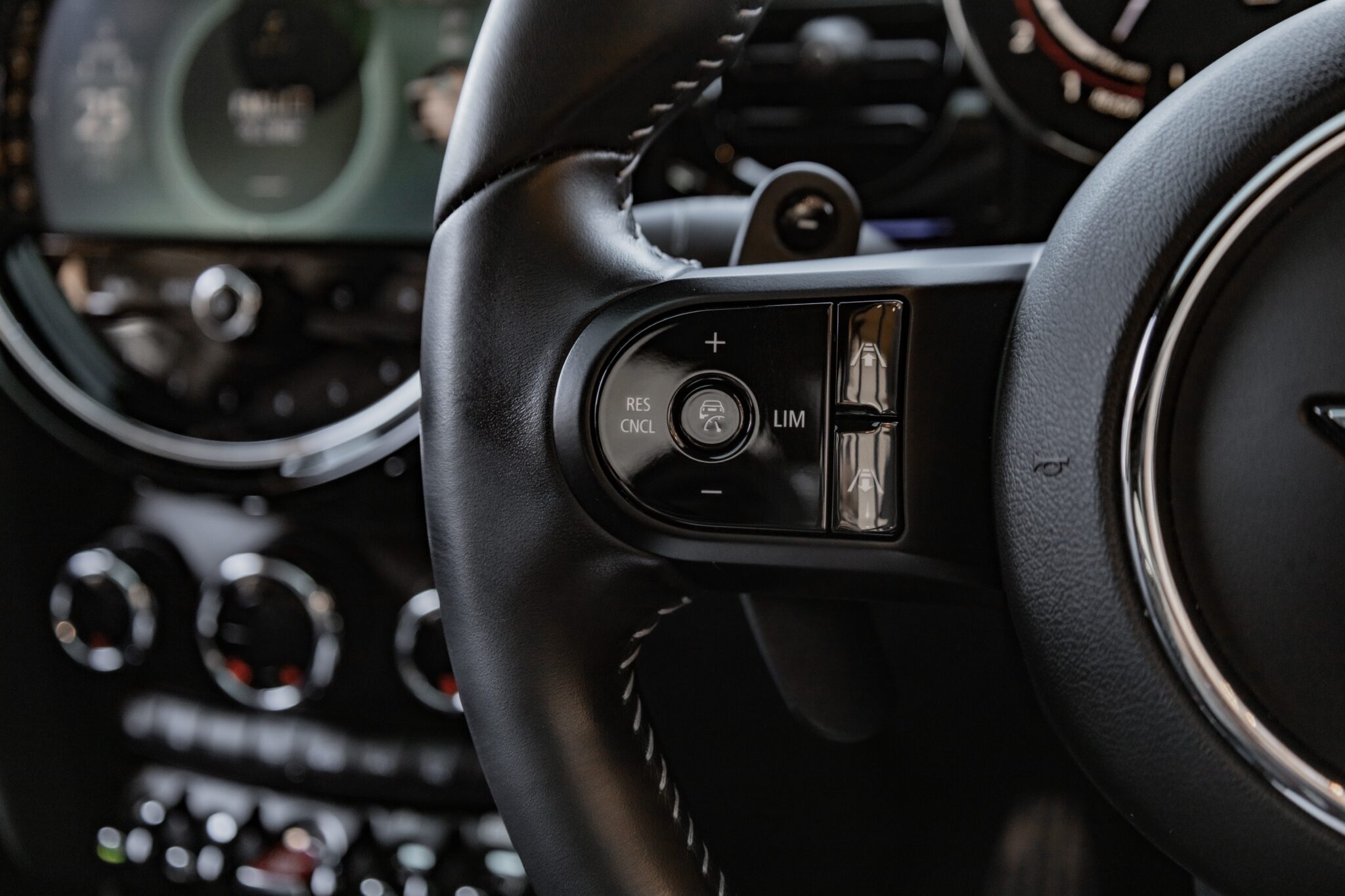 【MINI JCW Lci2】F56 レベルグリーン | MINI GARAGE PARADOX