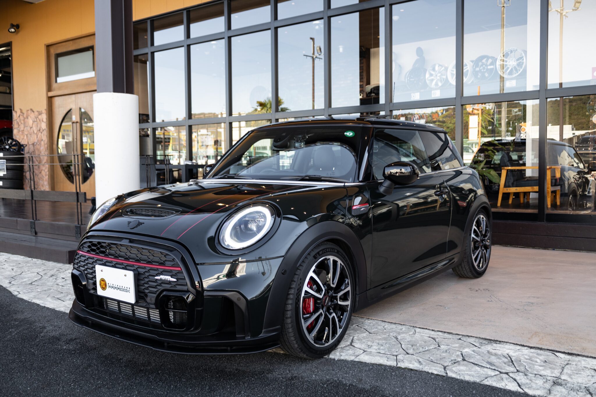 【MINI JCW Lci2】F56 レベルグリーン | MINI GARAGE PARADOX